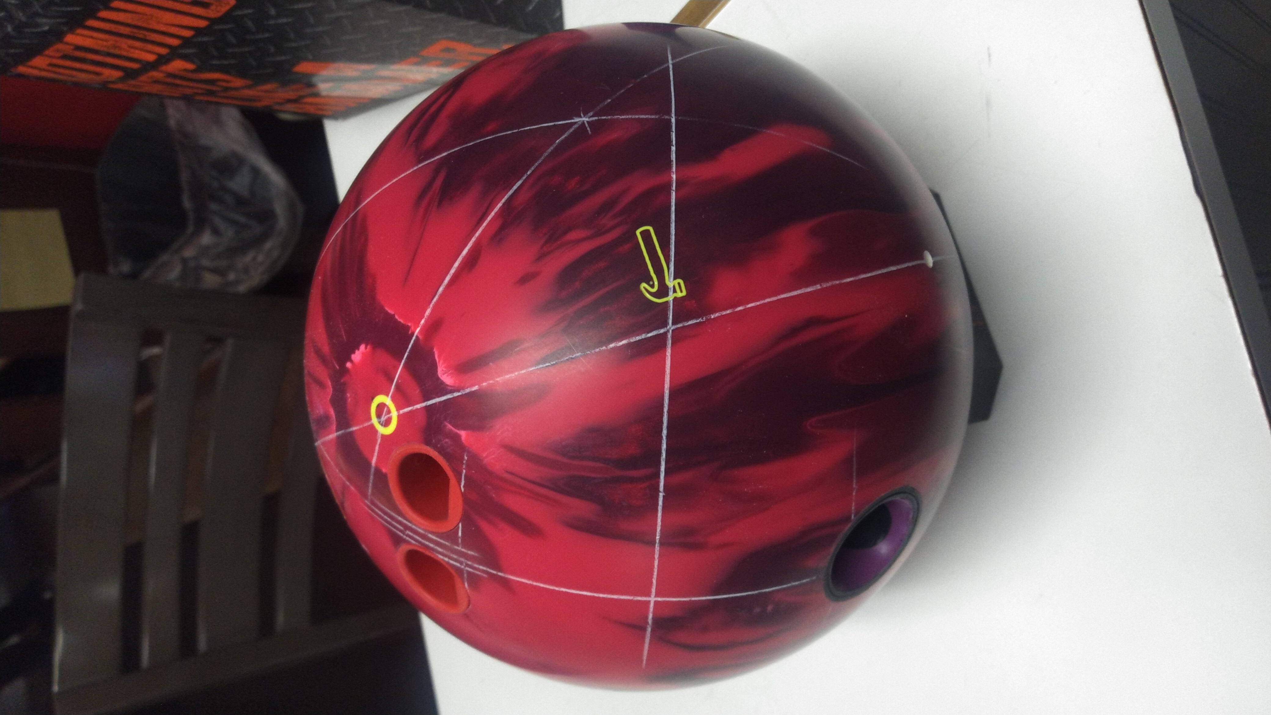 Red Lightning | bowwwl.com